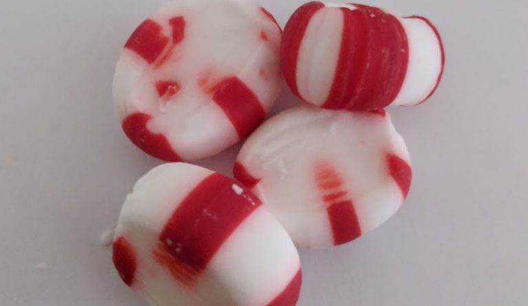 Melissa G. Henderson | Peppermint Dust Giggles